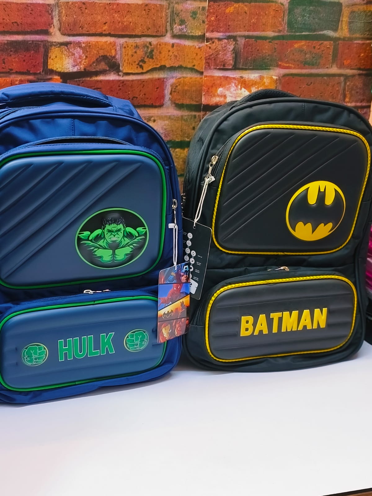 18inch Superhero's Premium Backpack, Batman & Hulk( For 2nd to 4th Std ...